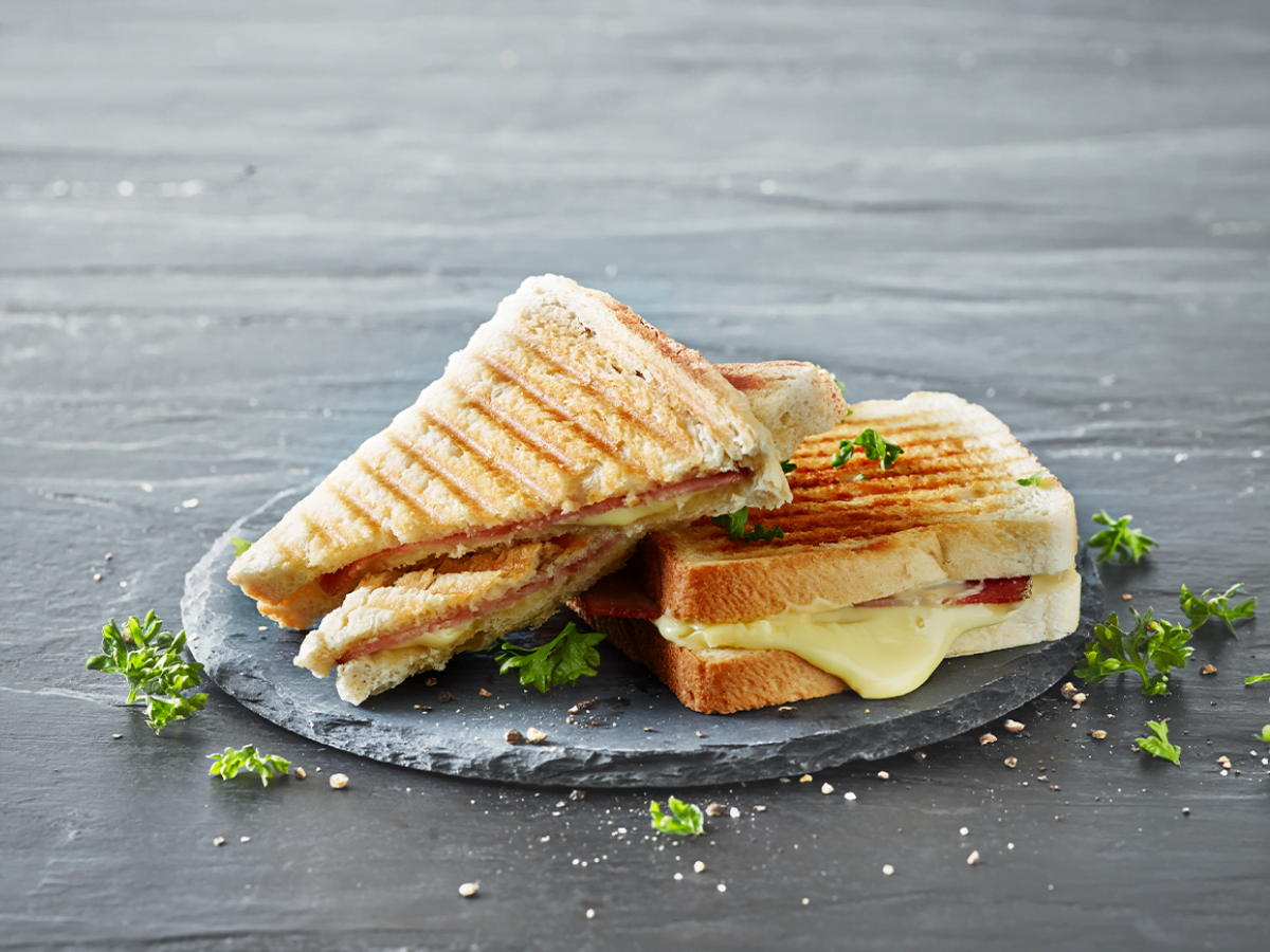 Mild Cheddar Slices - Emborg Mild Cheddar Slices - Emborg